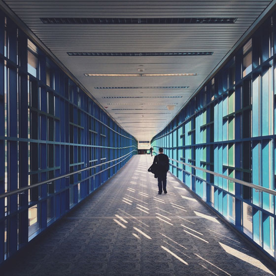 How To Find & Create Amazing Symmetry In Your iPhone Photography